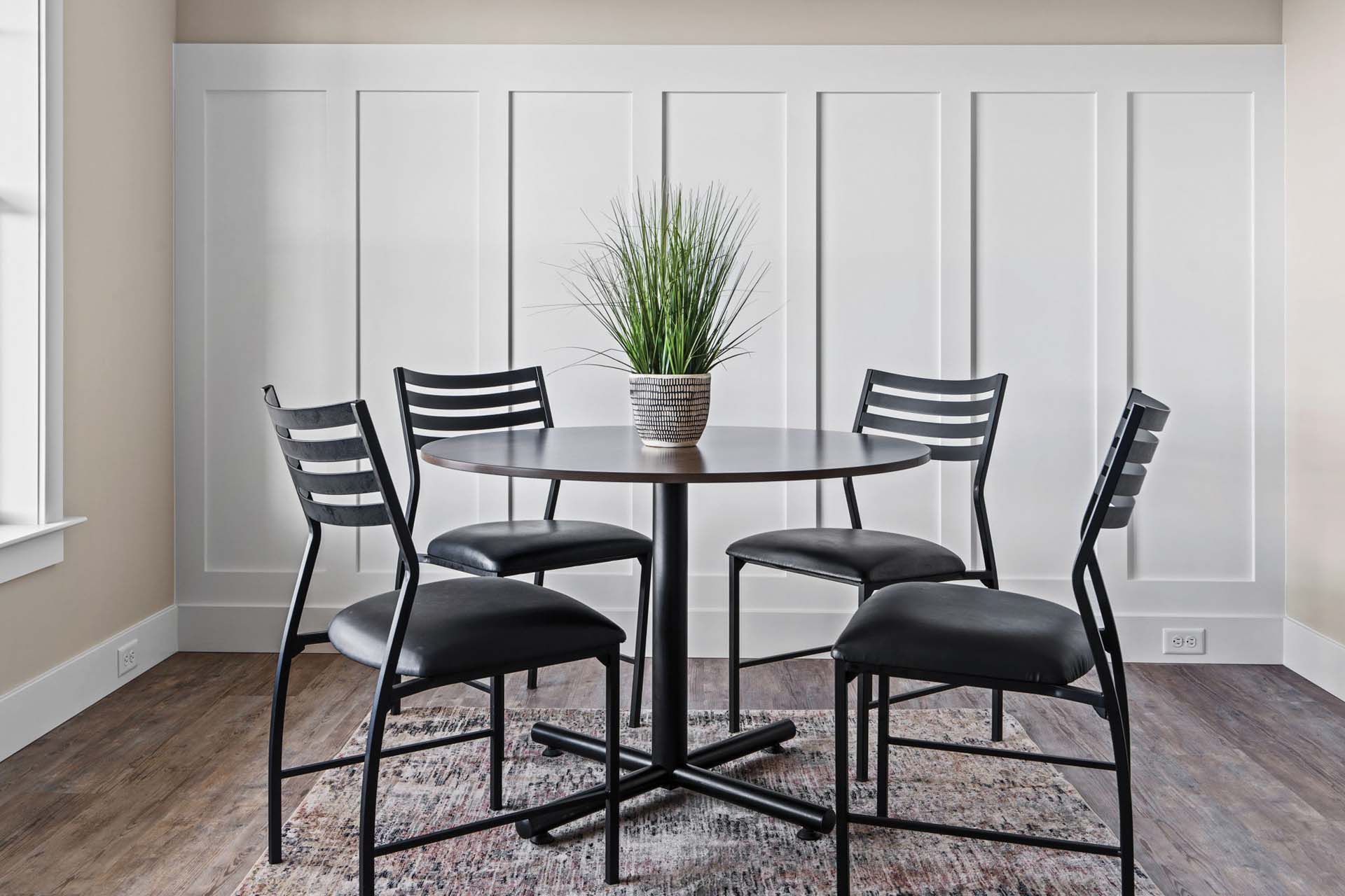 Encore Dining Room - IFR Interior Furniture Resources